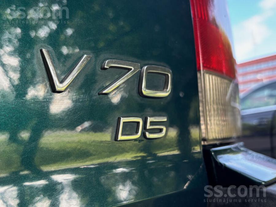Green Volvo V70 2002 in Riga, with an engine capacity of 2.40 L and mileage of 457 thousand km for 2150 €, photo 1 on AUTOMOTO.COM.LV