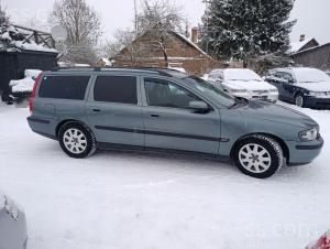 Zaļš Volvo V70 2003 Rēzekne, ar dzinēja tilpumu 2.40 L un nobraukumu 396 tūkst. km par 1850 €, foto 3 vietnē AUTOMOTO.COM.LV