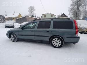 Zaļš Volvo V70 2003 Rēzekne, ar dzinēja tilpumu 2.40 L un nobraukumu 396 tūkst. km par 1850 €, foto 7 vietnē AUTOMOTO.COM.LV