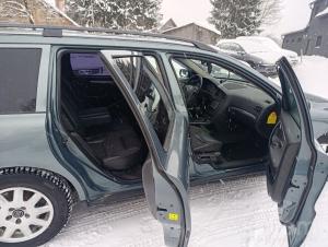 Zaļš Volvo V70 2003 Rēzekne, ar dzinēja tilpumu 2.40 L un nobraukumu 396 tūkst. km par 1850 €, foto 13 vietnē AUTOMOTO.COM.LV