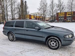Zaļš Volvo V70 2003 Viļņa, ar dzinēja tilpumu 2.40 L un nobraukumu 460 tūkst. km par 1500 €, foto 2 vietnē AUTOMOTO.COM.LV