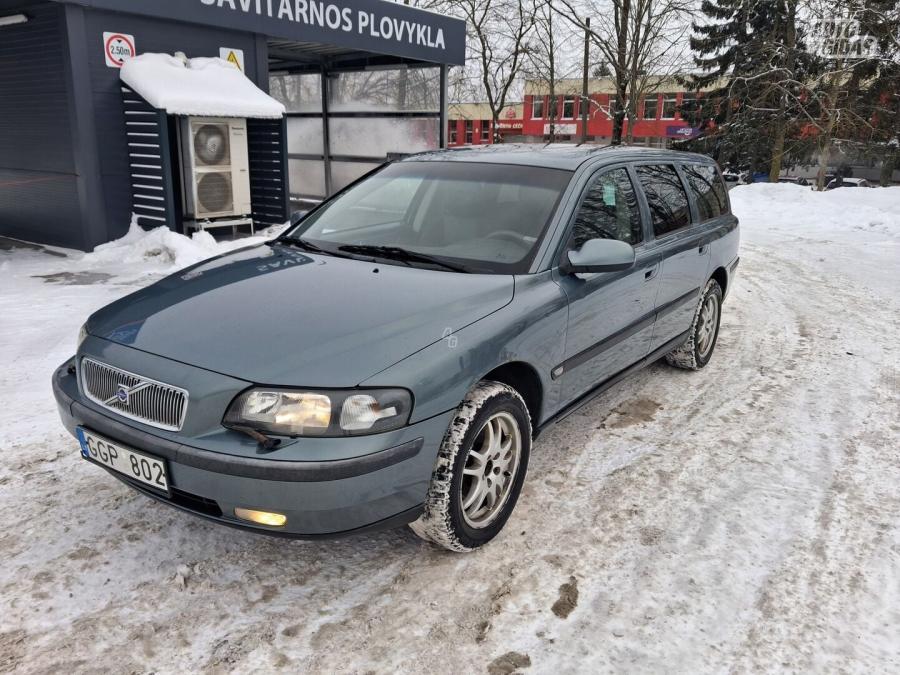 Zaļš Volvo V70 2003 Viļņa, ar dzinēja tilpumu 2.40 L un nobraukumu 460 tūkst. km par 1500 €, foto 6 vietnē AUTOMOTO.COM.LV