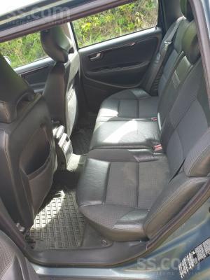 Zaļš Volvo V70 2003 Ogre, ar dzinēja tilpumu 2.40 L un nobraukumu 428 tūkst. km par 800 €, foto 5 vietnē AUTOMOTO.COM.LV