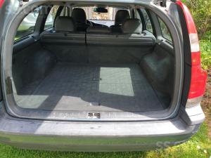 Zaļš Volvo V70 2003 Ogre, ar dzinēja tilpumu 2.40 L un nobraukumu 428 tūkst. km par 800 €, foto 6 vietnē AUTOMOTO.COM.LV