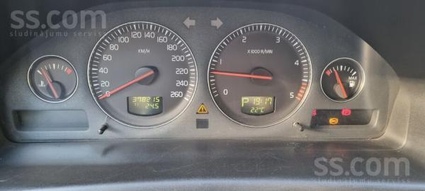 Зеленый Вольво В70 2004 в Рига, объемом двигателя 2.40 л и пробегом 378 тыс. км за 950 €, фото 7 на AUTOMOTO.COM.LV