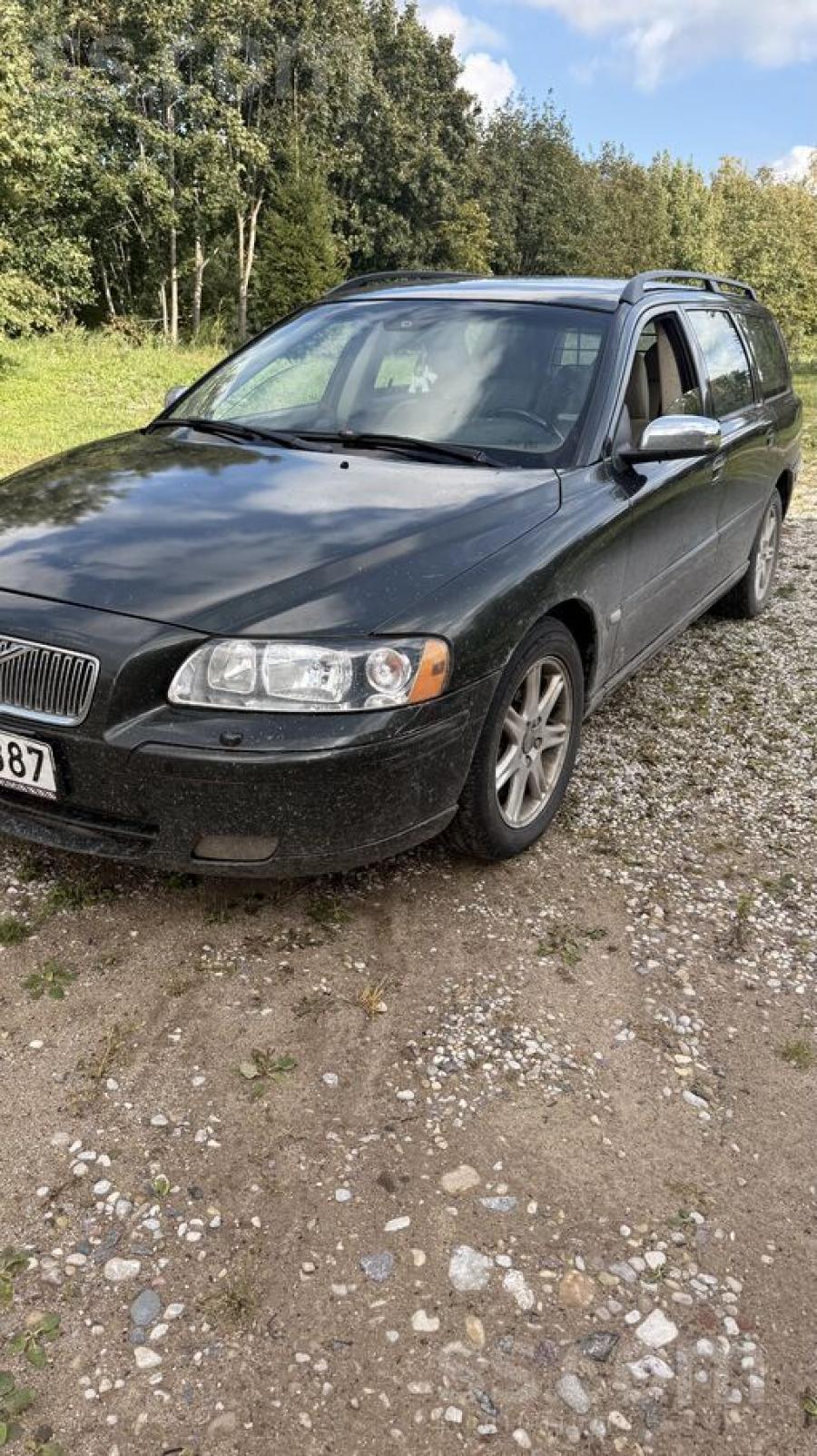 Zaļš Volvo V70 2004 Rīga, ar dzinēja tilpumu 2.40 L un nobraukumu 433 tūkst. km par 600 €, foto 1 vietnē AUTOMOTO.COM.LV