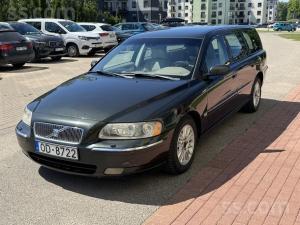 Зеленый Вольво В70 2005 в Рига, объемом двигателя 2.40 л и пробегом 478 тыс. км за 1995 €, фото  на AUTOMOTO.COM.LV