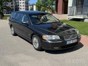 Зеленый Вольво В70 2005 в Рига, объемом двигателя 2.40 л и пробегом 478 тыс. км за 1995 €, фото 3 на AUTOMOTO.COM.LV