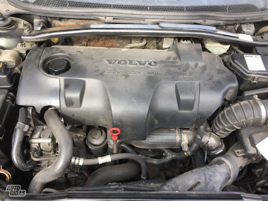 Zaļš Volvo V70 2005 Kauņa, ar dzinēja tilpumu 2.40 L un nobraukumu 400 tūkst. km par 1200 €, foto 9 vietnē AUTOMOTO.COM.LV