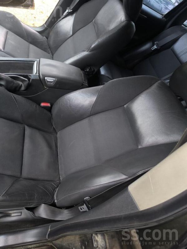 Green Volvo V70 2006 in Riga, with an engine capacity of 2.40 L and mileage of 513 thousand km for 1700 €, photo 9 on AUTOMOTO.COM.LV
