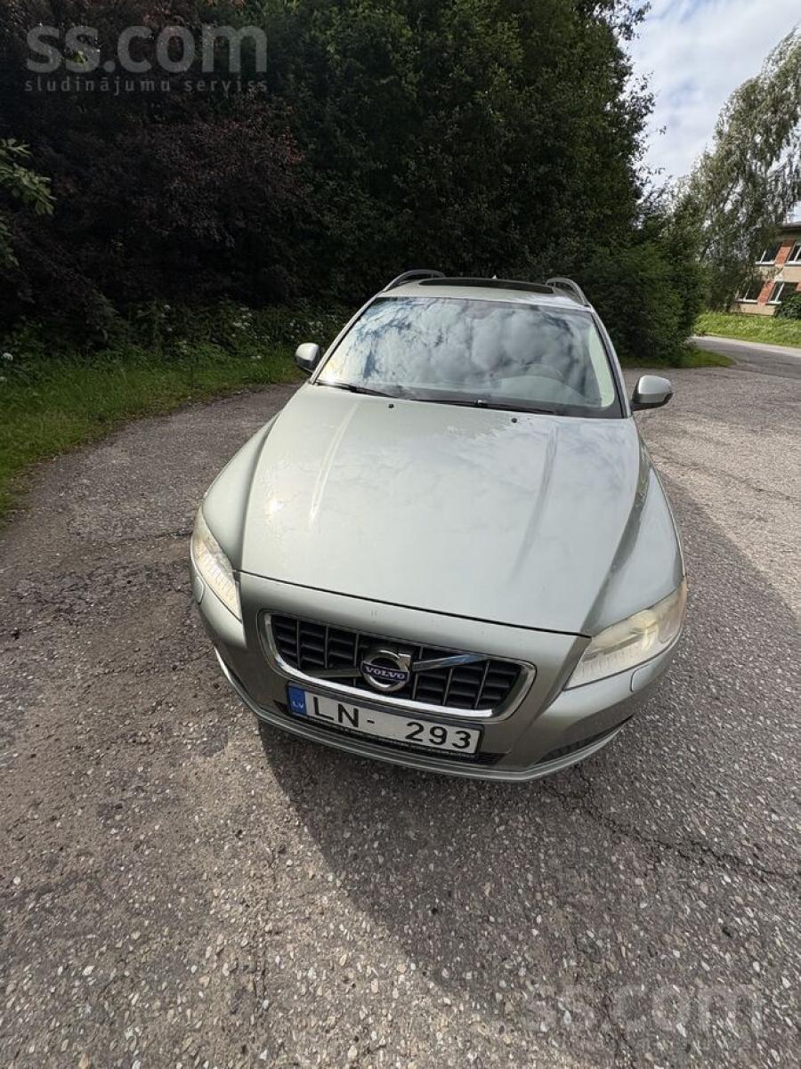 Zaļš Volvo V70 2007 Valka, ar dzinēja tilpumu 2.40 L un nobraukumu 408 tūkst. km par 2900 €, foto 2 vietnē AUTOMOTO.COM.LV