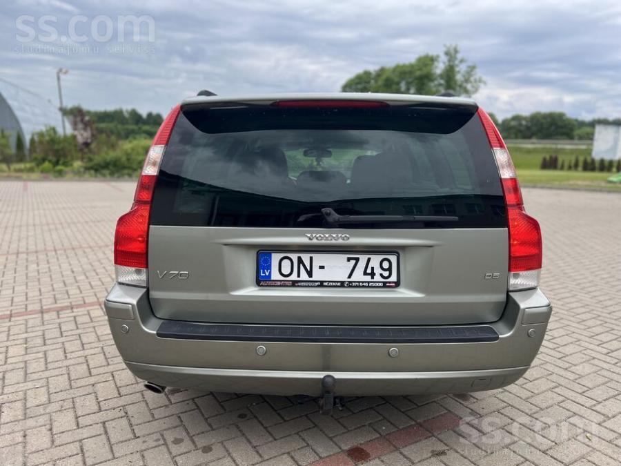 Zaļš Volvo V70 2007 Rēzekne, ar dzinēja tilpumu 2.40 L un nobraukumu 381 tūkst. km par 3750 €, foto 8 vietnē AUTOMOTO.COM.LV