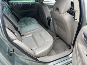 Zaļš Volvo V70 2007 Rēzekne, ar dzinēja tilpumu 2.40 L un nobraukumu 381 tūkst. km par 3750 €, foto 11 vietnē AUTOMOTO.COM.LV