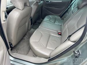 Zaļš Volvo V70 2007 Rēzekne, ar dzinēja tilpumu 2.40 L un nobraukumu 381 tūkst. km par 3750 €, foto 13 vietnē AUTOMOTO.COM.LV