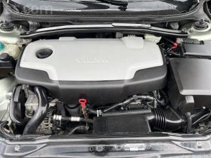 Zaļš Volvo V70 2007 Rēzekne, ar dzinēja tilpumu 2.40 L un nobraukumu 381 tūkst. km par 3750 €, foto 16 vietnē AUTOMOTO.COM.LV