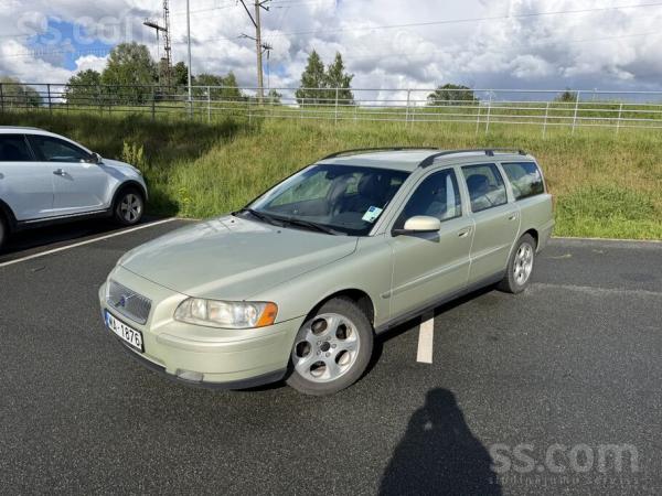 Зеленый Вольво В70 2007 в Рига, объемом двигателя 2.40 л и пробегом 427 тыс. км за 2450 €, фото 1 на AUTOMOTO.COM.LV