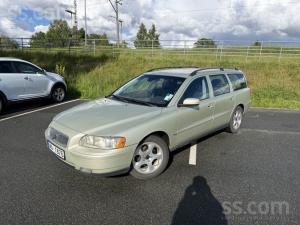 Green Volvo V70 2007 in Riga, with an engine capacity of 2.40 L and mileage of 427 thousand km for 2450 €, photo  on AUTOMOTO.COM.LV