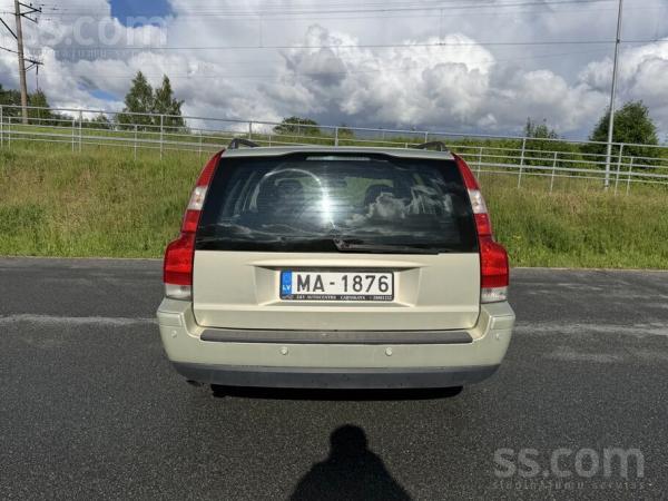 Зеленый Вольво В70 2007 в Рига, объемом двигателя 2.40 л и пробегом 427 тыс. км за 2450 €, фото 5 на AUTOMOTO.COM.LV
