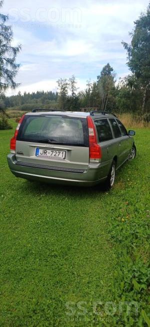 Zaļš Volvo V70 2007 Gulbene, ar dzinēja tilpumu 2.40 L un nobraukumu 283 tūkst. km par 2100 €, foto 1 vietnē AUTOMOTO.COM.LV
