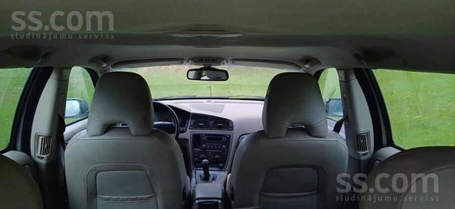 Zaļš Volvo V70 2007 Gulbene, ar dzinēja tilpumu 2.40 L un nobraukumu 283 tūkst. km par 2100 €, foto 3 vietnē AUTOMOTO.COM.LV