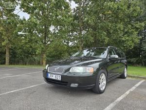 Green Volvo V70 2007 in Klaipeda, with an engine capacity of 2.40 L and mileage of 300 thousand km for 1950 €, photo 3 on AUTOMOTO.COM.LV