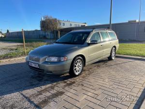 Green Volvo V70 2007 in Rakvere, with an engine capacity of 2.40 L and mileage of 493 thousand km for 2500 €, photo 1 on AUTOMOTO.COM.LV