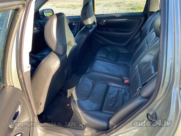 Green Volvo V70 2007 in Rakvere, with an engine capacity of 2.40 L and mileage of 493 thousand km for 2500 €, photo 10 on AUTOMOTO.COM.LV