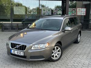 Green Volvo V70 2008 in Jelgava, with an engine capacity of 2.00 L and mileage of 0 thousand km for 3350 €, photo 1 on AUTOMOTO.COM.LV