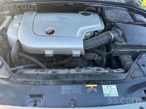 Green Volvo V70 2008 in Riga, with an engine capacity of 2.40 L and mileage of 346 thousand km for 2600 €, photo 7 on AUTOMOTO.COM.LV
