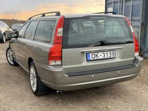 Zaļš Volvo V70 2008 Rīga, ar dzinēja tilpumu 2.40 L un nobraukumu 327 tūkst. km par 4495 €, foto 3 vietnē AUTOMOTO.COM.LV