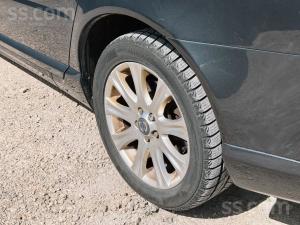 Zaļš Volvo V70 2009 Rīga, ar dzinēja tilpumu 2.40 L un nobraukumu 305 tūkst. km par 4000 €, foto 3 vietnē AUTOMOTO.COM.LV