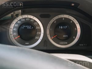 Zaļš Volvo V70 2009 Rīga, ar dzinēja tilpumu 2.40 L un nobraukumu 305 tūkst. km par 4000 €, foto 19 vietnē AUTOMOTO.COM.LV