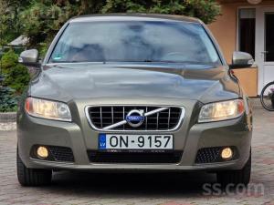 Zaļš Volvo V70 2010 Rīga, ar dzinēja tilpumu 2.00 L un nobraukumu 288 tūkst. km par 5650 €, foto 9 vietnē AUTOMOTO.COM.LV