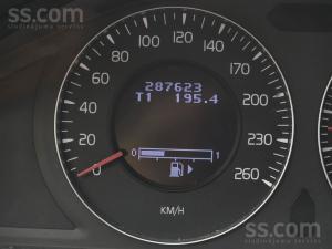 Zaļš Volvo V70 2010 Rīga, ar dzinēja tilpumu 2.00 L un nobraukumu 288 tūkst. km par 5650 €, foto 30 vietnē AUTOMOTO.COM.LV