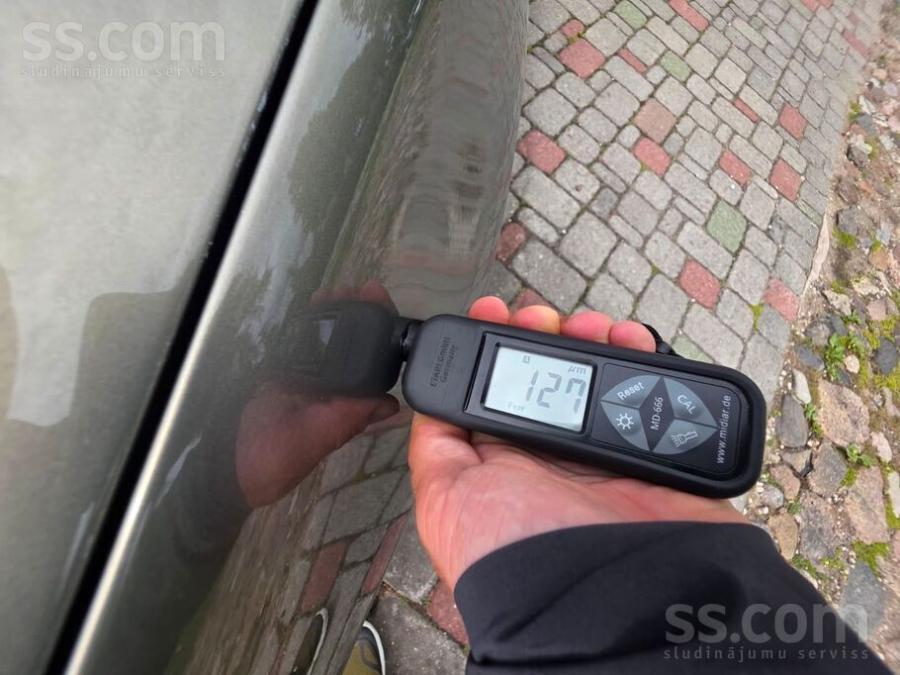 Zaļš Volvo V70 2010 Rīga, ar dzinēja tilpumu 2.00 L un nobraukumu 288 tūkst. km par 5650 €, foto 35 vietnē AUTOMOTO.COM.LV