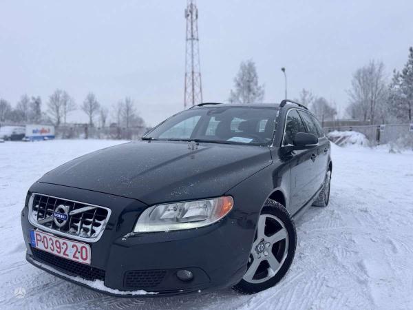 Green Volvo V70 2012 in Alytus, with an engine capacity of 1.98 L and mileage of 279 thousand km for 6200 €, photo 4 on AUTOMOTO.COM.LV