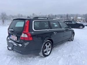 Green Volvo V70 2012 in Alytus, with an engine capacity of 1.98 L and mileage of 277 thousand km for 5700 €, photo 11 on AUTOMOTO.COM.LV