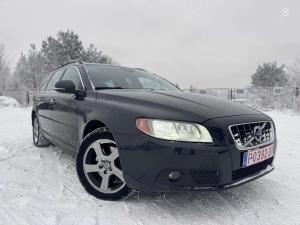 Zaļš Volvo V70 2012 Alīta, ar dzinēja tilpumu 1.98 L un nobraukumu 285 tūkst. km par 5450 €, foto 3 vietnē AUTOMOTO.COM.LV