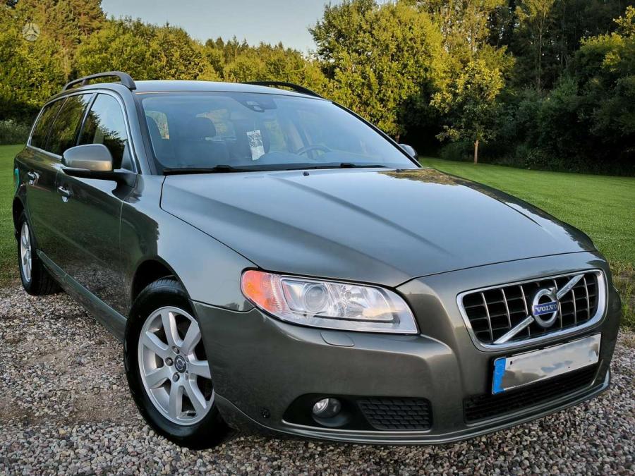 Zaļš Volvo V70 2012 Trakai, ar dzinēja tilpumu 1.98 L un nobraukumu 318 tūkst. km par 4790 €, foto 8 vietnē AUTOMOTO.COM.LV