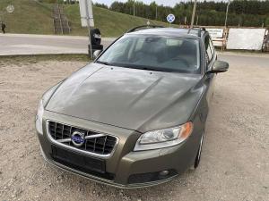 Green Volvo V70 2012 in Vilnius, with an engine capacity of 1.56 L and mileage of 398 thousand km for 4800 €, photo 8 on AUTOMOTO.COM.LV