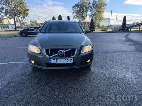 Зеленый Вольво В70 2012 в Рига, объемом двигателя 2.40 л и пробегом 260 тыс. км за 5999 €, фото 3 на AUTOMOTO.COM.LV