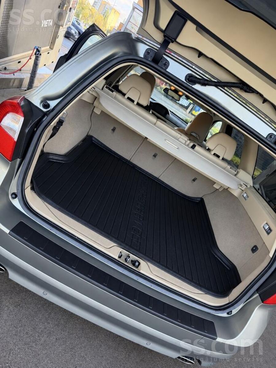 Zaļš Volvo V70 2012 Rīga, ar dzinēja tilpumu 2.40 L un nobraukumu 260 tūkst. km par 5999 €, foto 11 vietnē AUTOMOTO.COM.LV
