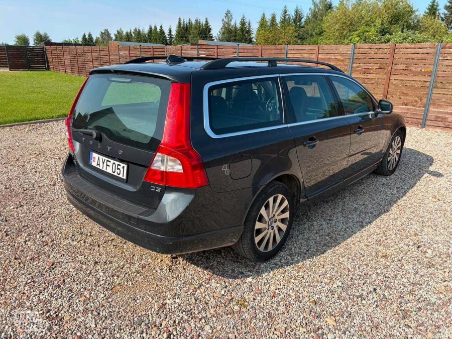 Zaļš Volvo V70 2013 Raseiniai, ar dzinēja tilpumu 2.00 L un nobraukumu 265 tūkst. km par 5400 €, foto 8 vietnē AUTOMOTO.COM.LV