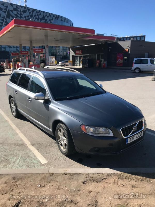 Grey Volvo V70 2009 in Tallinn, with an engine capacity of 2.00 L and mileage of 345 thousand km for 3200 €, photo 3 on AUTOMOTO.COM.LV
