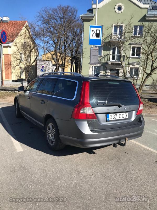 Grey Volvo V70 2009 in Tallinn, with an engine capacity of 2.00 L and mileage of 345 thousand km for 3200 €, photo 8 on AUTOMOTO.COM.LV