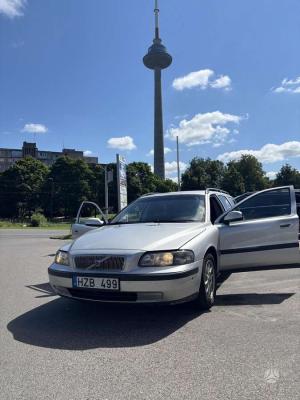 Серый Вольво В70 2002 в Вильнюс, объемом двигателя 2.40 л и пробегом 447 тыс. км за 1200 €, фото 12 на AUTOMOTO.COM.LV