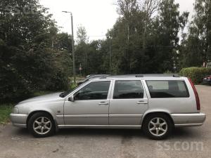 Grey Volvo V70 1999 in Riga, with an engine capacity of 2.50 L and mileage of 493 thousand km for 630 €, photo  on AUTOMOTO.COM.LV