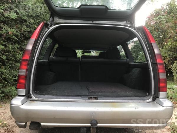 Pelēks Volvo V70 1999 Rīga, ar dzinēja tilpumu 2.50 L un nobraukumu 493 tūkst. km par 630 €, foto 10 vietnē AUTOMOTO.COM.LV