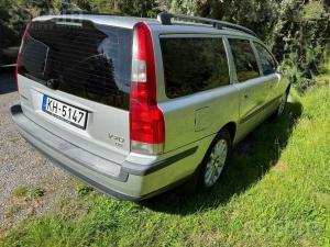 Grey Volvo V70 2003 in Kuldiga, with an engine capacity of 2.40 L and mileage of 384 thousand km for 750 €, photo 9 on AUTOMOTO.COM.LV