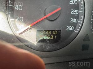 Grey Volvo V70 2003 in Kuldiga, with an engine capacity of 2.40 L and mileage of 384 thousand km for 750 €, photo 7 on AUTOMOTO.COM.LV